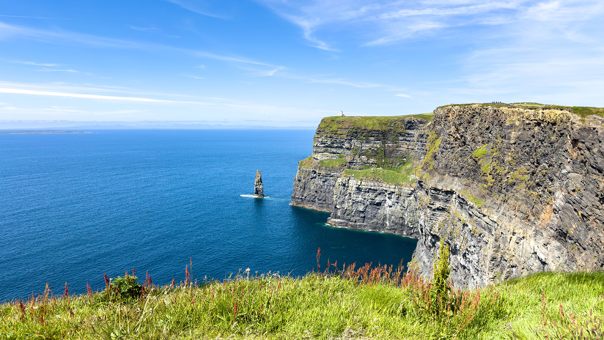 Explore the Cliffs of Moher in Ireland with Causeway Campers